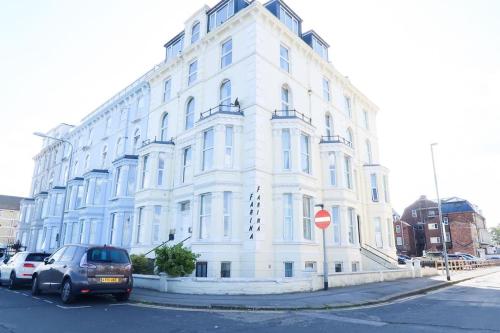 Farina No6, Sea View Apartment Sleeping 4 Guests - Bridlington