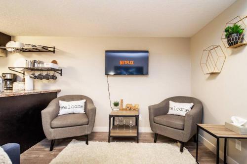 Bright Modern Suite - Netflix - Wifi - Long Stays - Alberta