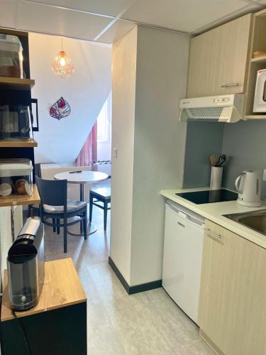 [Reve Rose] Studio Equipe, Wifi, Vue - Lourdes