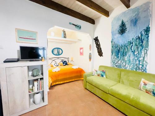 Gaudi Art Room Studio Apartment - Alghero