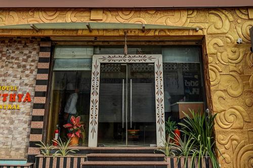 10 Top Hotels in Eluru | Places to Stay w/ 24/7 Friendly Customer Service