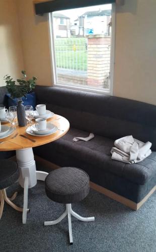 Cosy Holiday Home Stay - Clacton-on-Sea