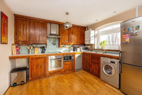 2br Balcony, Battersea, 5min Clapham Junction St - Londres