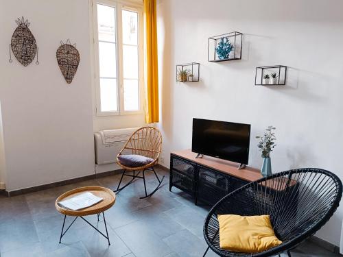 Grand 2 Pieces Renove Climatise, Vieil Antibes, Proche Port - ジュアン・レ・パン