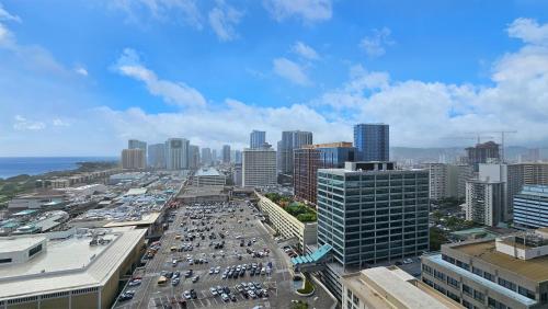 Luxury Ala Moana Resort 25th Floor With Balcony - Honolulu, HI