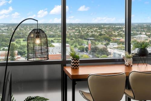 Comfy Place With Fabulous View Penthouse Level - Adelaide