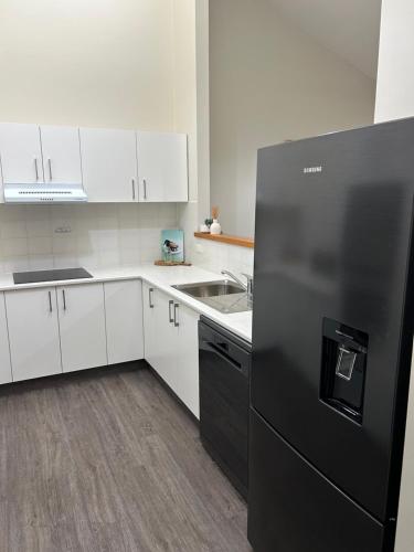 Family Favourite, Spacious 2 Bedroom Unit - Young