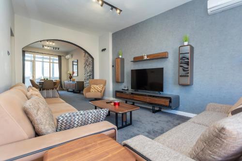 Urban Elegance Apartment - Sofya