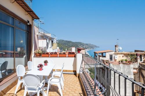 A Look Of Taormina Apartments - A Few Steps From The Center - Taormina