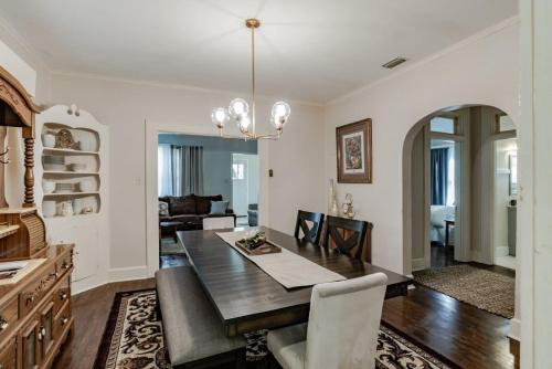 Haute On Hannon- Midtown Cottage! - Mobile, AL
