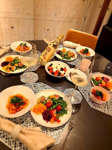 Tre Casa Hotel Kamakura 鎌倉駅 徒歩3分 小町道りだから叶う わくわく家族旅 ママが安心できるお部屋 家族みんなと川の字で寝る特別な想い出を 最大5名 - Kamakura