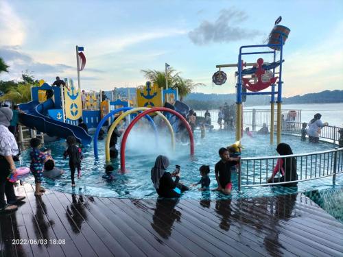 Lurrve De' Sea Resident Swissbel-with Balcony - Kuantan