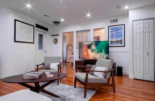 Fancy 1-br In Central Location Parking Available - Washington, DC