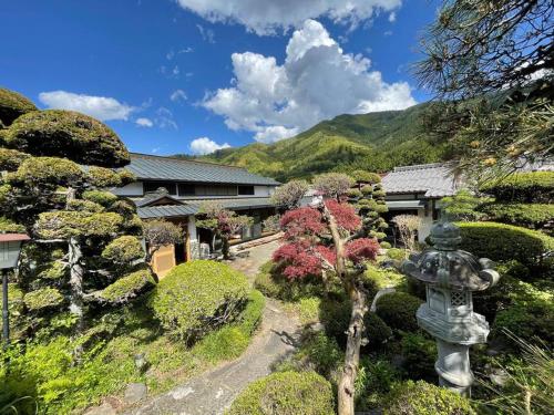 古民家ガーデン 山あり I 一棟貸し, 中庭Bbq, 焚き火, 友人グループ, 3世代旅行にもおすすめ ! - 都留市