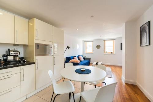 Apartment In The Heart Of Cardiff City Centre - Cardiff