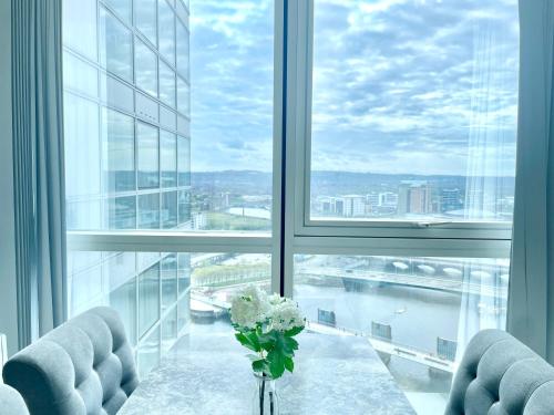 22nd Floor Luxury City Centre Apartment - Belfast