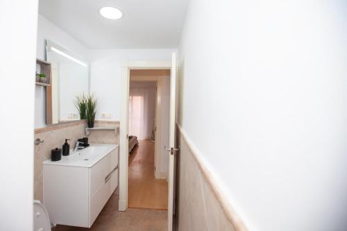 Precioso Apartamento En Valencia 2 Dormitorios Con Parking - Manises