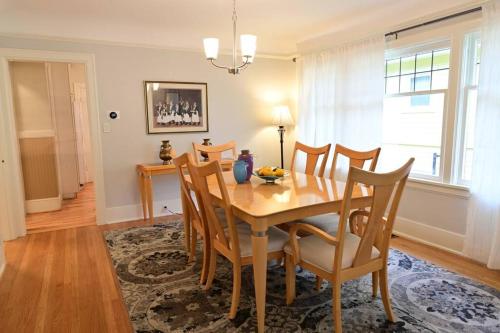 Quiet Uw Cottage By Ravenna Park-perfect Location - Kirkland, WA