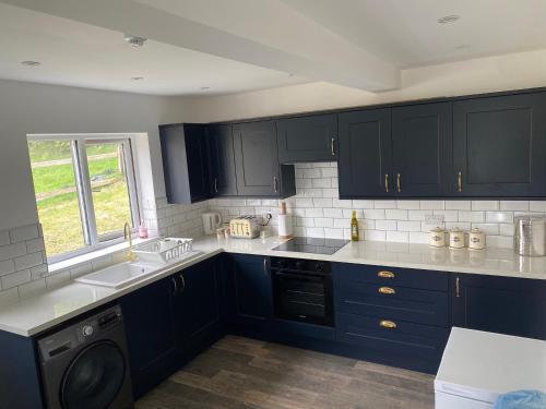 The Downs Stables Glamping Pod Theos Charm - West Sussex