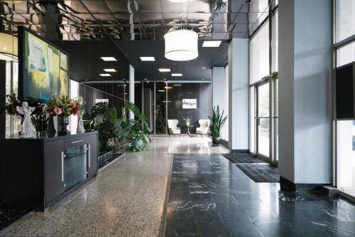 Downtown Atlanta Condo! Onsite Parking! Lm908 - Atlanta, GA