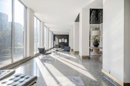 Downtown Atlanta Excellent View! Onsite Parking 1904 - Atlanta, GA