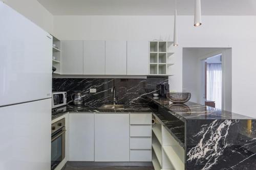 Luna 2-br In Mar Mikhael - Beirut