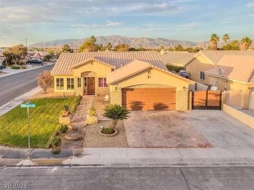 Boho Haus - Three Bedrooms House In Las Vegas - North Las Vegas, NV