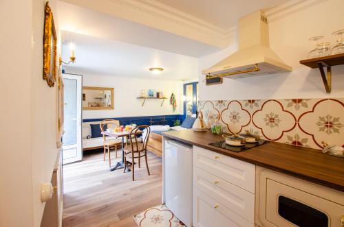 The Great Wave, Appartement Calme Avec Terrasse Et Parking Gratuit - Metz