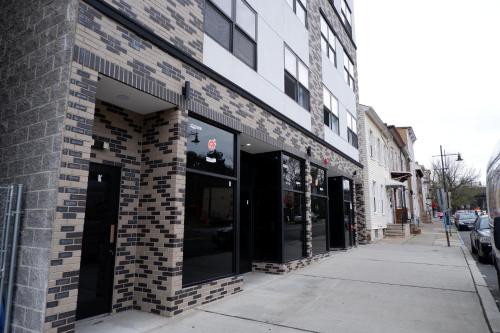 The Modern Suite - 2br Close To Nyc - Paterson, NJ