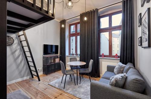 Stary Browar Studio With Mezzanine By Bookinghost - Poznań