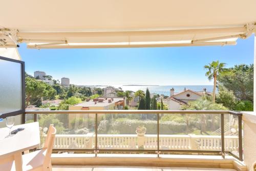 1-br Apartment Calm Sea View Pool And Parking Garage - ibis Cannes Plage La Bocca