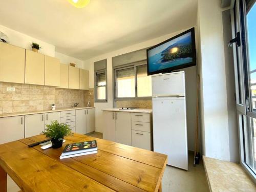 Two Bedrooms Duplex Apartment L Bugrashov Street L By Bookiz - Tel Aviv-Yafo