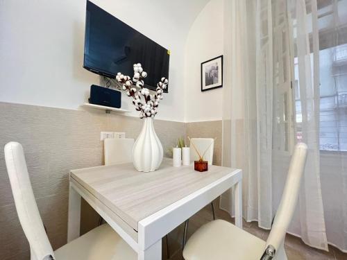 MACA HOUSE Deals & Reviews, bari | LateRooms.com