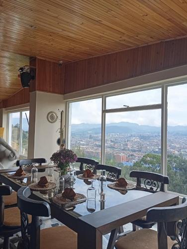 Di Carbone Hotel Gastrobar - Facatativá