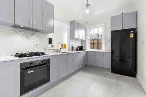 Perfect 2br Harbour View Apartment - Sydney Observatory, Millers Point
