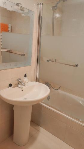 Habitacion Renfe - Pamplona