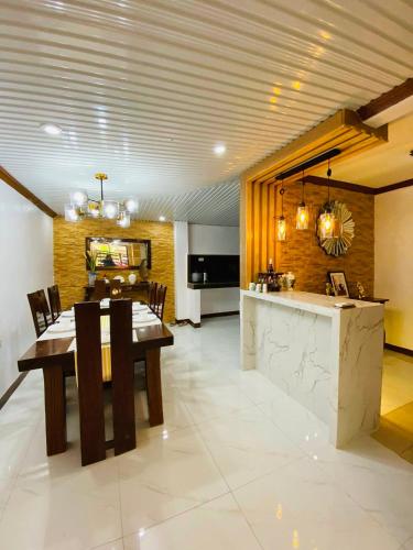 Transient Homestay Eastwood Baan - Butuan