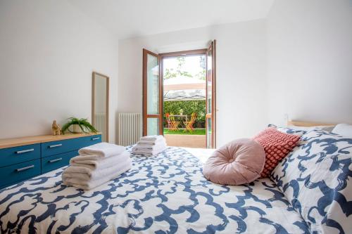 Como Lake - Lakeside Bliss - Mandello del Lario