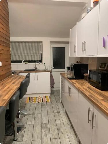 Kenwood Gem - Enfield