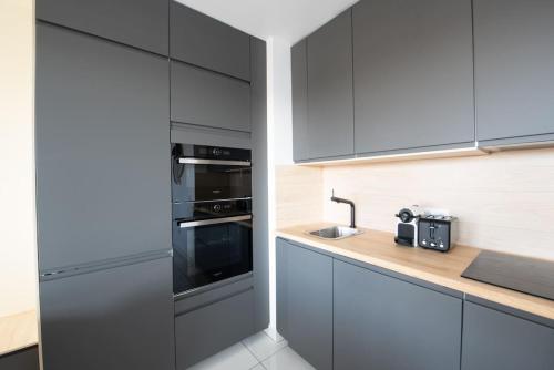 Beautiful 2 Bedroom Apartment 40 Min From Paris - Évry
