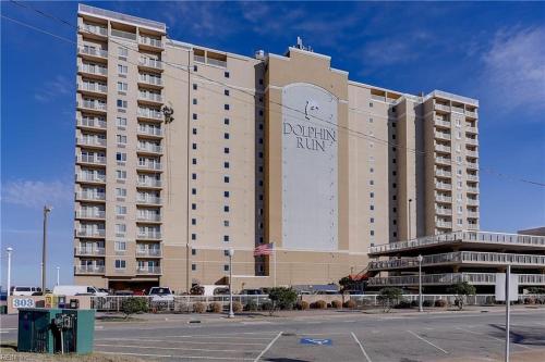 Oceanfront Condo With Indoor Pool - Virginia Beach, VA