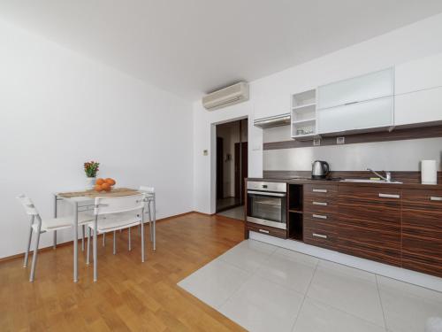 Apartment Near The Us Embassy - Warschau