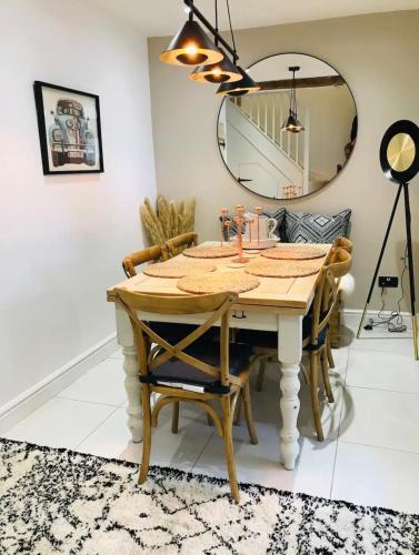 Newly Renovated 5 Star Cosy-up Romantic Cottage Longleat & Centre Parcs 5 Min - Warminster