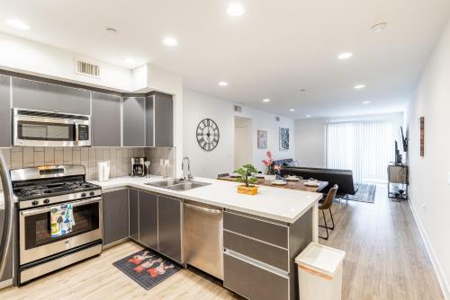 Hollywood Furnished Apartments - Los Angeles