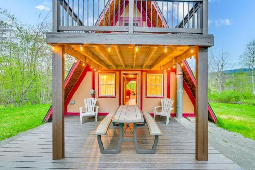 Walk To Ski Lift! Charming Hunter A-frame - ハンター, NY