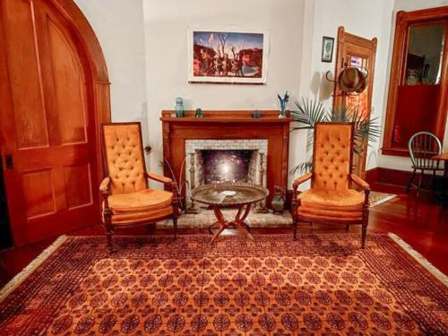 Downtown Historic Victorian Charmer Sleeps 7 - Gainesville, FL