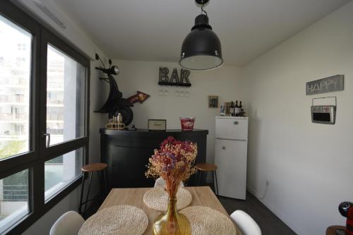 Appartement Duplex équipé 12 mn saint Lazare et 15mn stade de France