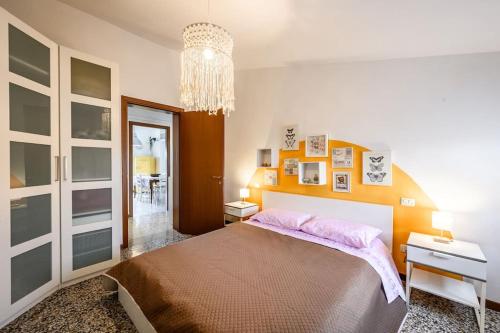 The Youth House Near Downtown & Hesperia Hospital - Modena