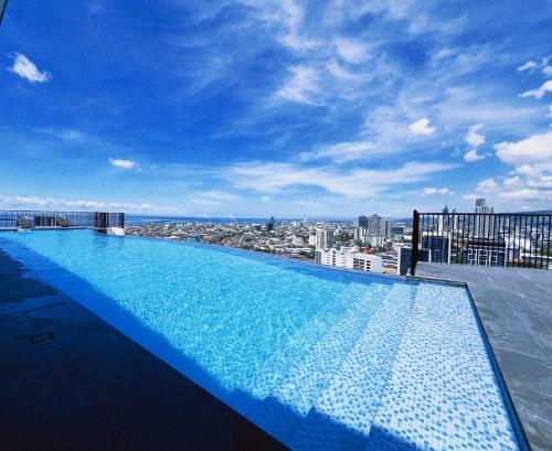 Hooga Home Calxy Residences Near Ayala Center - Cebu