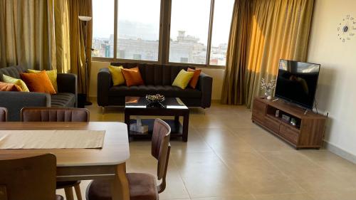 Abdoun Apartment - Amman